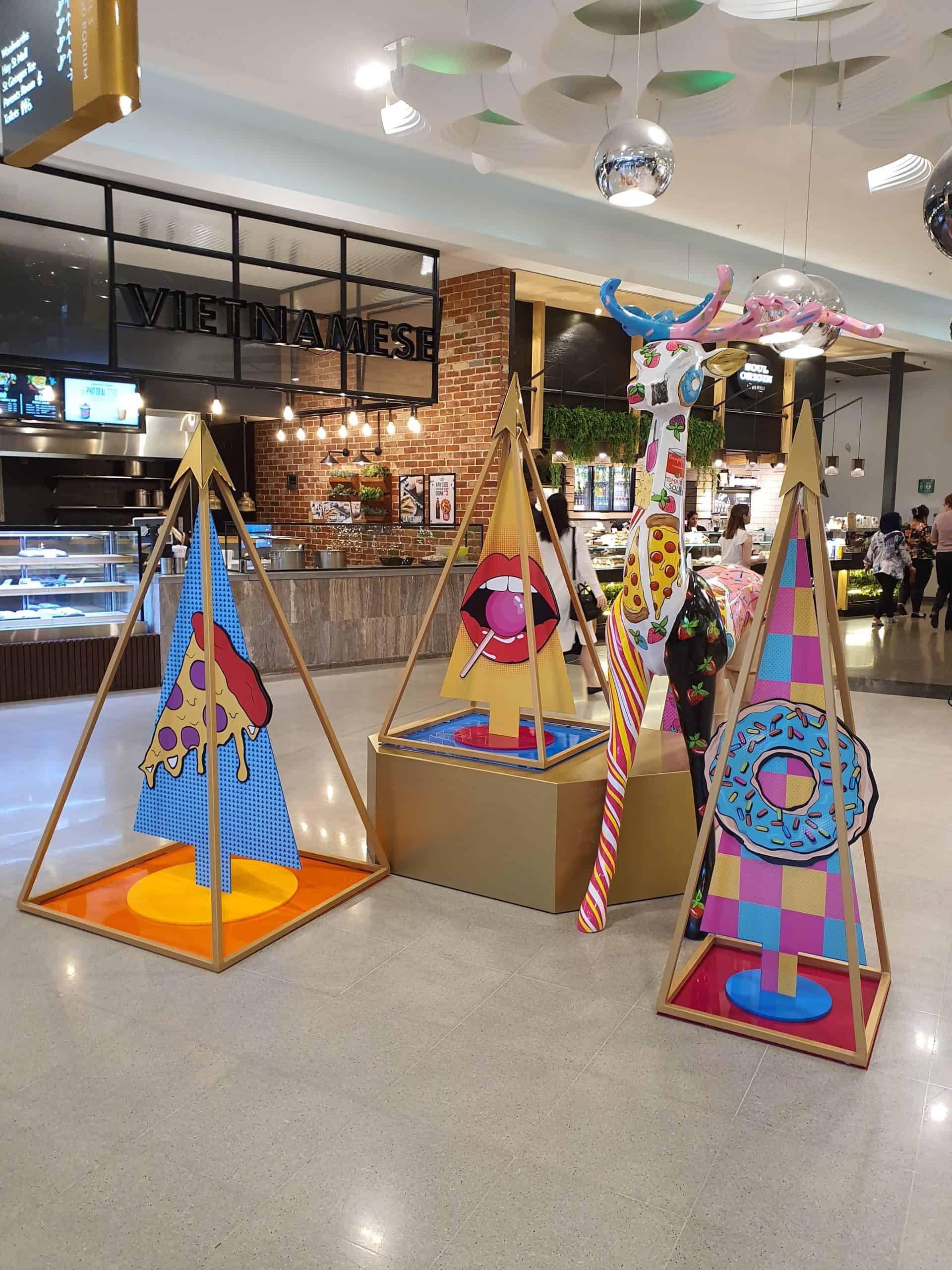 How a Christmas Display Becomes a Work of Art | Visual Inspirations